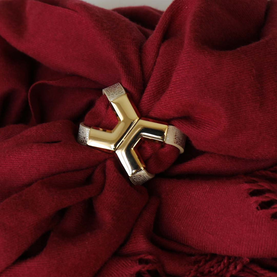 Alexandra Scarf Lock